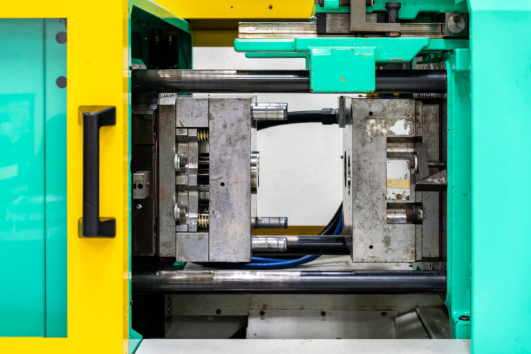 Injection Molding Machine Monitoring Using IP Cams | SOLOMON 3D